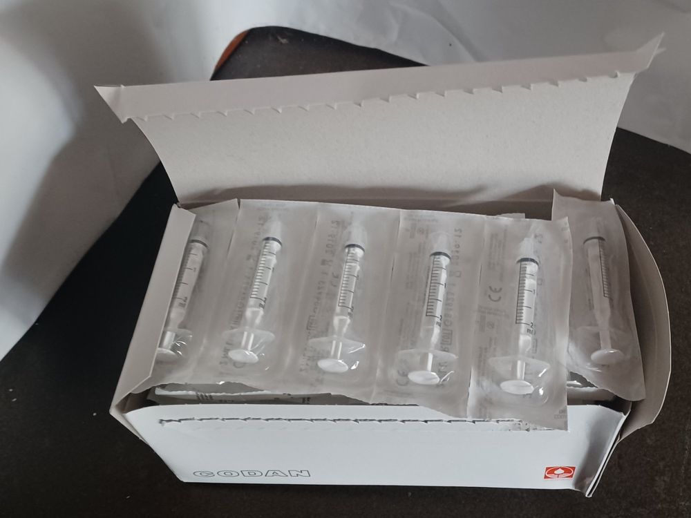 Spritzen zum füttern 2ml (Neu (gemäss Beschreibung)) in Schupfart für CHF 9 – mit Lieferung auf ...