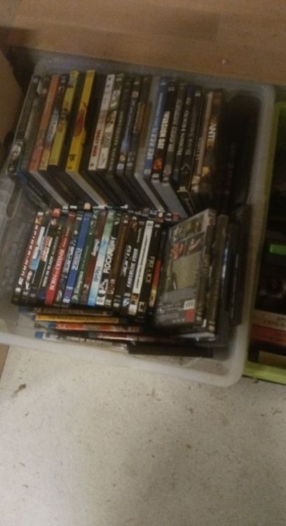 Grosse DVD Sammlung zu verkaufen - Filmabend garantiert! (Gebraucht) in Eschenz für CHF 10 – nur ...