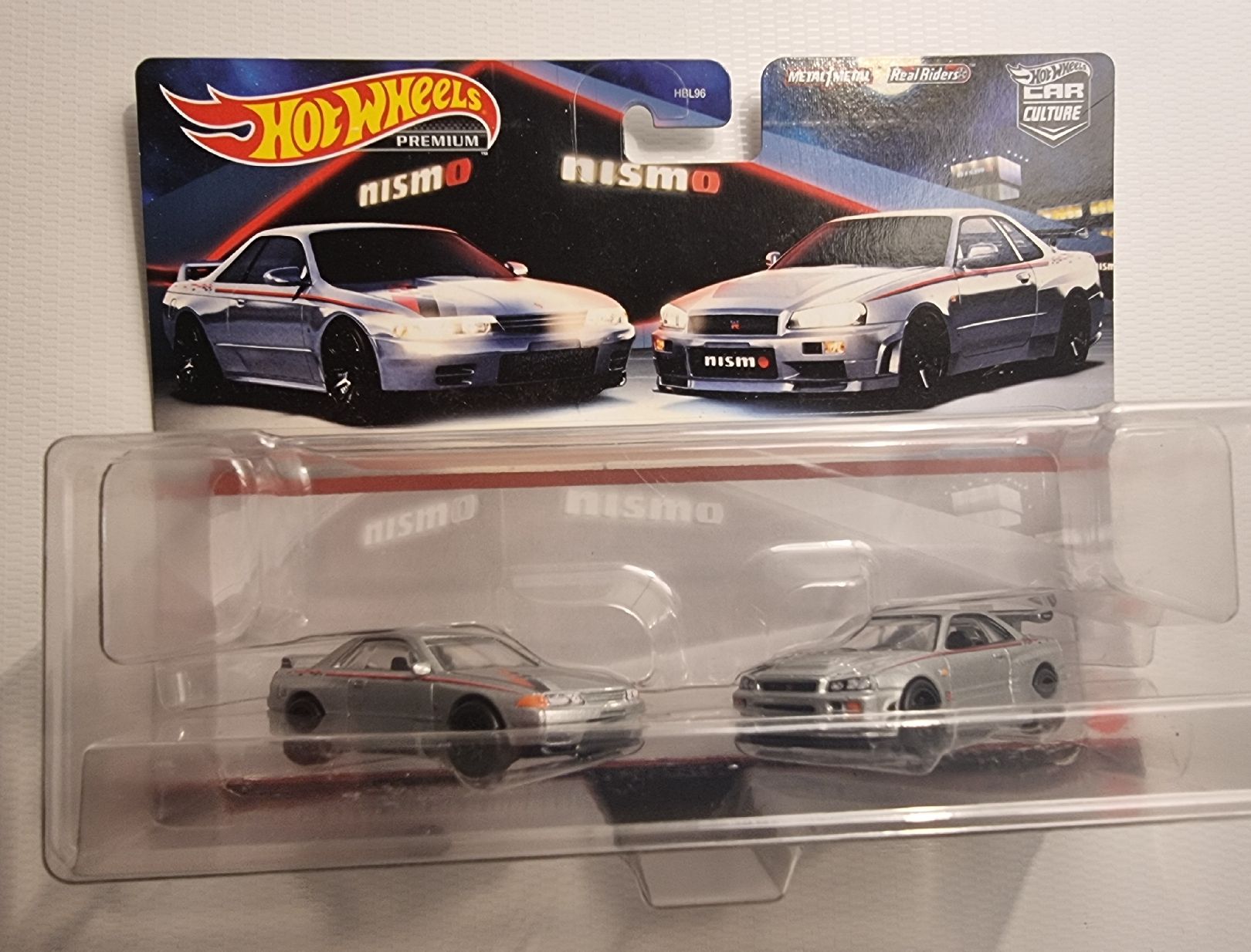 Hot Wheels Premium 2 Pack Nismo Nissan Skyline Gt R Bnr34 32 Neu