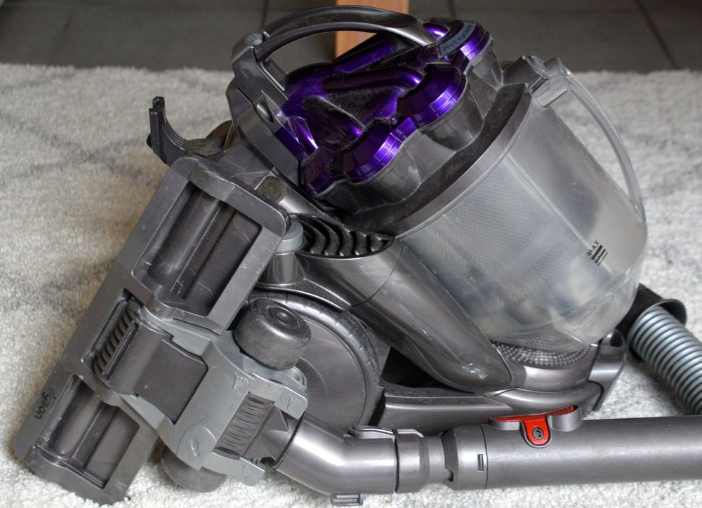 Staubsauger Dyson DC29 aspirateur | Kaufen auf Ricardo