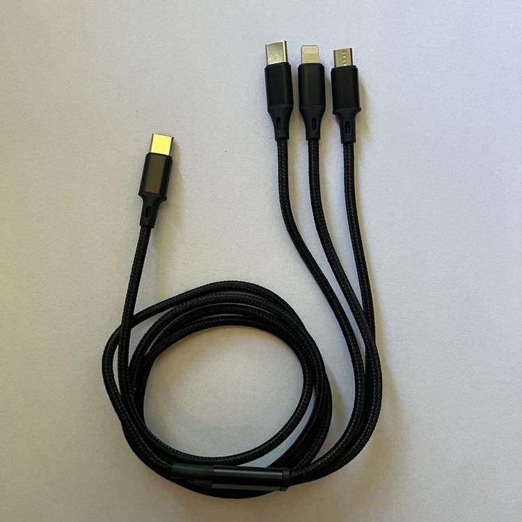 Ladekabel 3in1 USB C auf Micro USB / Lightning / USB C (Neu (gemäss ...
