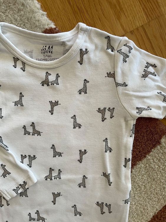 H&M Baby-Body langarm weiss Giraffe 80 | Kaufen auf Ricardo