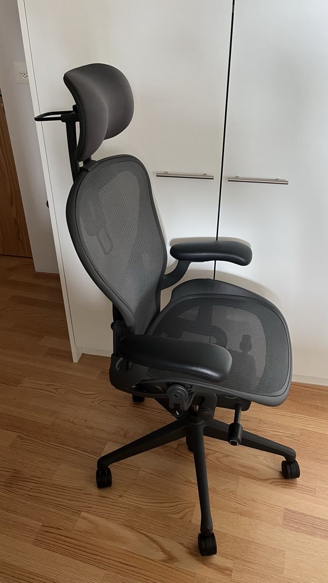 Herman Miller Bürostuhl mit Atlas Kopfstütze - Top Zustand! (Gebraucht ...