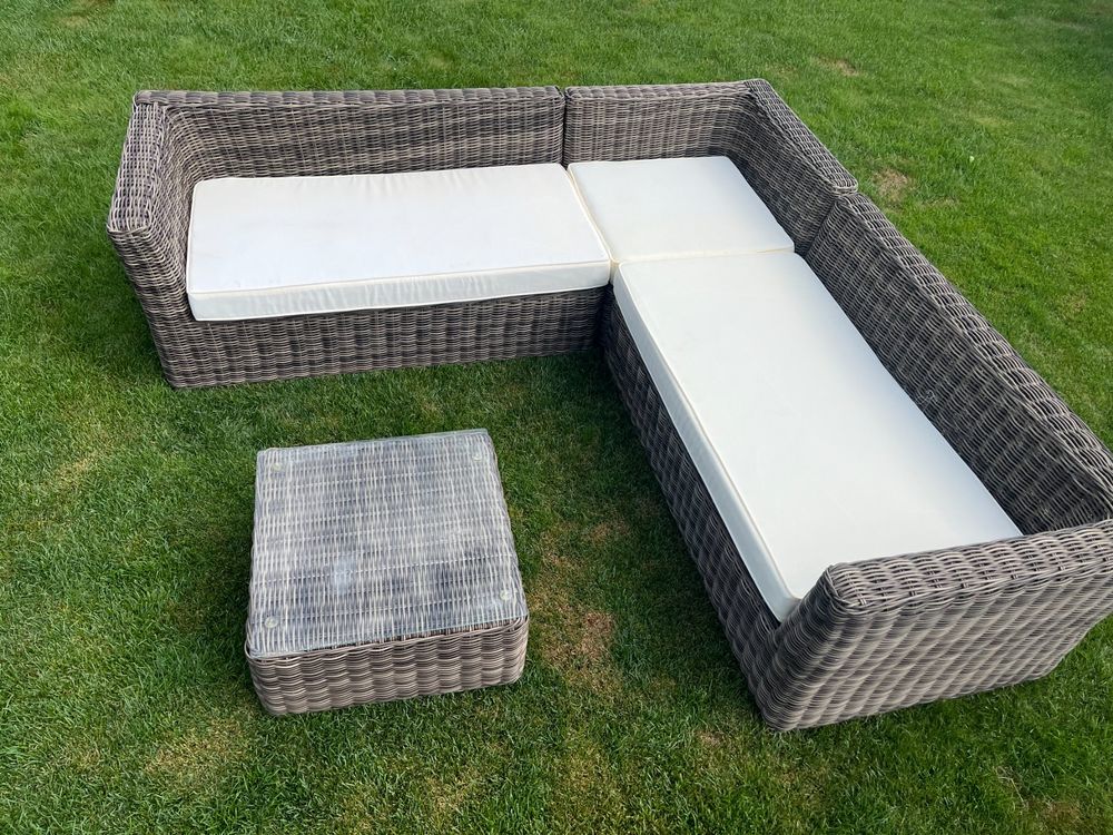 Garten-Ecklounge in Rattanoptik mit Tisch (Gebraucht) in Lengnau AG für CHF 450 – nur Abholung ...