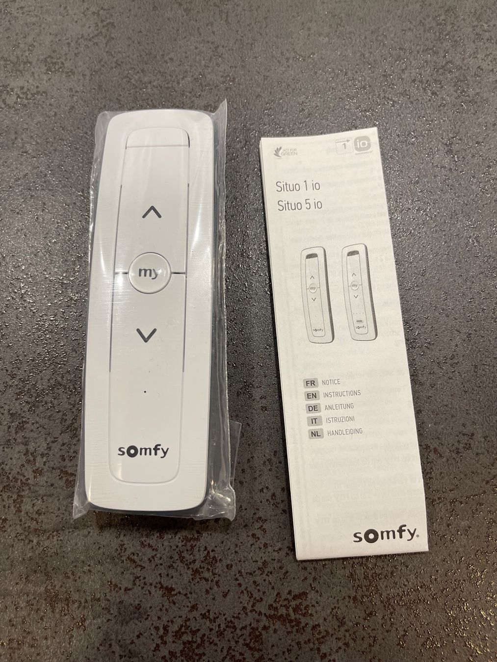 Somfy Situo 1 io Pure II Neuware OVP im original Karton (Gebraucht) in ...