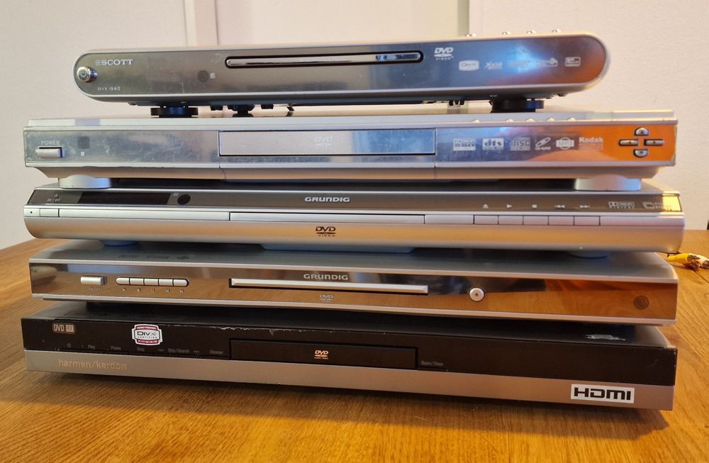 5 x DVD PLAYER - GRUNDIG / SCOTT / ZANON / HARNAN (Gebraucht) in ...