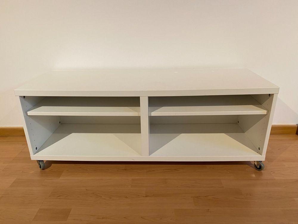 TV-Möbel / Bank weiss (BESTÅ Ikea) mit Rollen (Gebraucht) in Möhlin für ...
