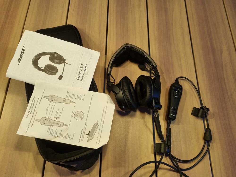 BOSE A20 AVIATION HEADSET (Gebraucht) in La Conversion für CHF 705 ...