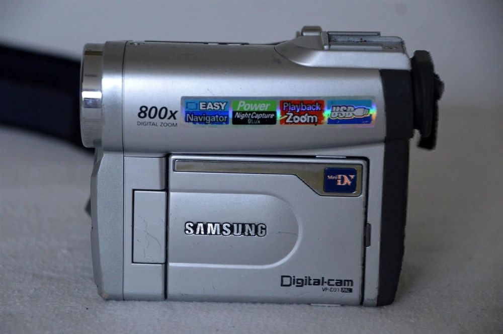 Camcorder / caméscope MiniDV Samsung VP-D31 (Defekt) in Collonges für ...