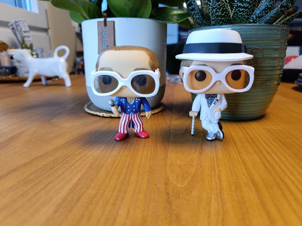 Funco POP! Figuren 2* Elton John (Gebraucht) in Biel/Bienne für CHF 15 – mit Lieferung auf ...
