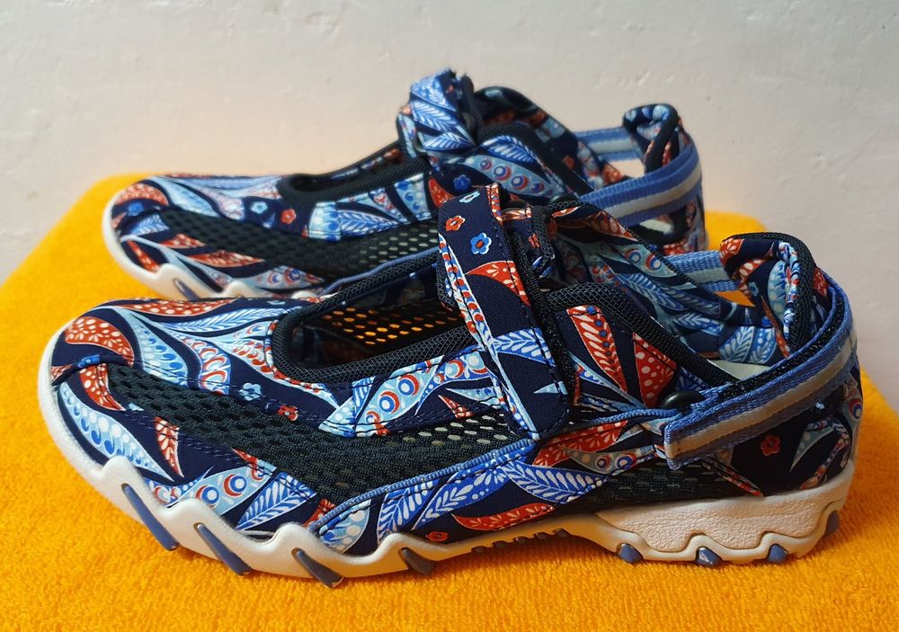 Klettslipper Allrounder Gr. 4,5 / 37,5 / blau-kombi (Gebraucht) in Muri ...