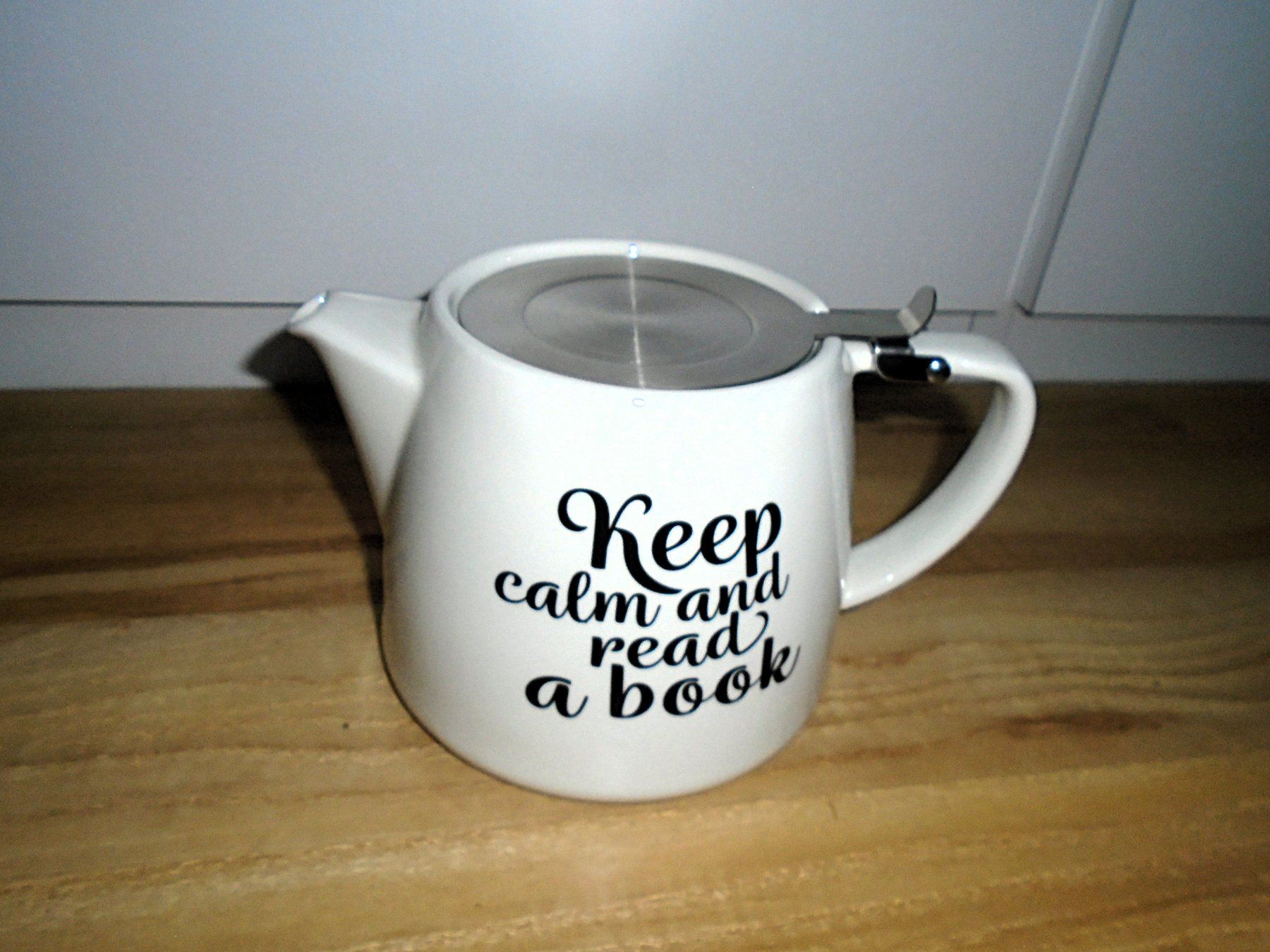 TEEKRUG "Keep Calm And Read A Book" / Teekanne -- NEU (Neu (gemäss ...