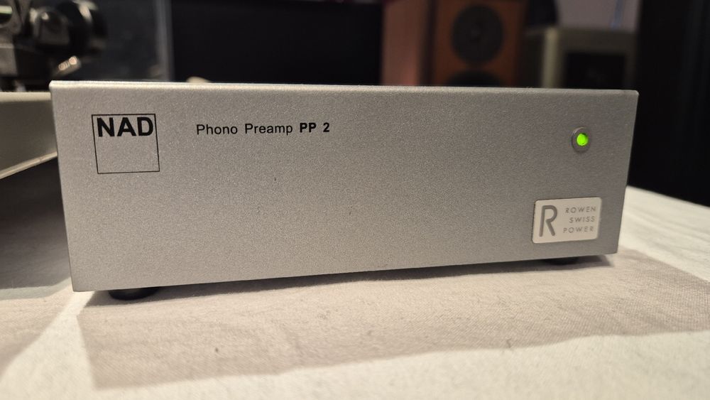 Plattenspieler NAD C 555 mit Phono-Vorverstärker (Rowen) (Gebraucht) in ...