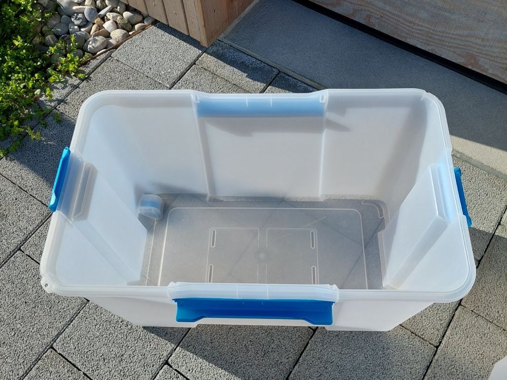 Kunstoffboxen gross 2 Stück mit Deckel und je 2 Rollen | Kaufen auf Ricardo