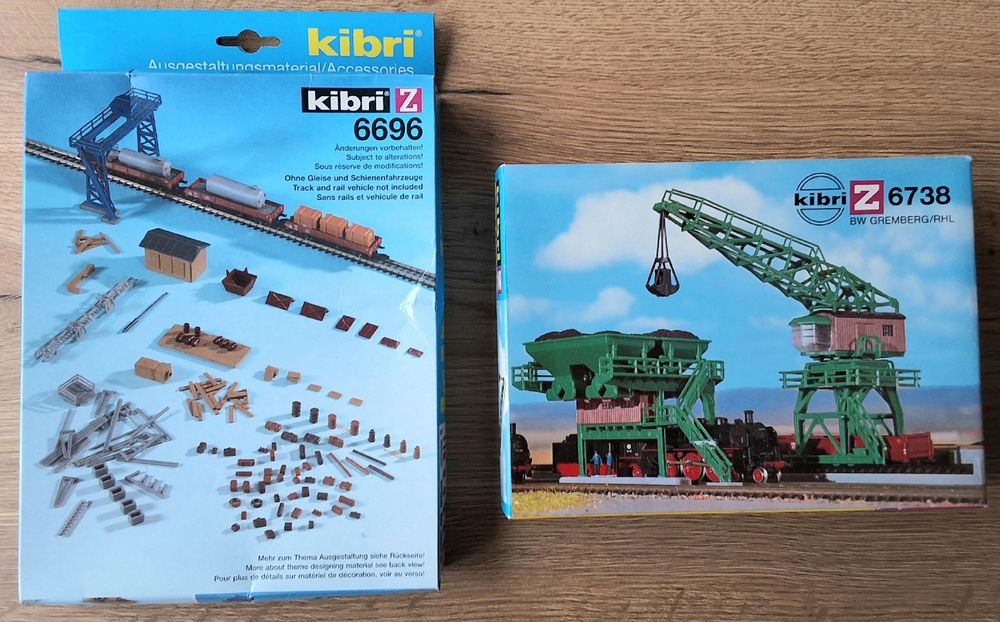 2 Bausätze: Kibri Z 6738 und Kibri Z 6696 (Neu und originalverpackt) in ...