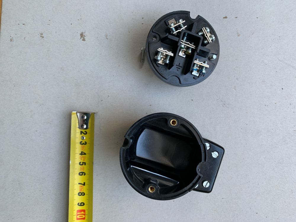 Stecker 500V 25 A 5-polig / fiche électrique (Gebraucht) in Biel-Bienne ...