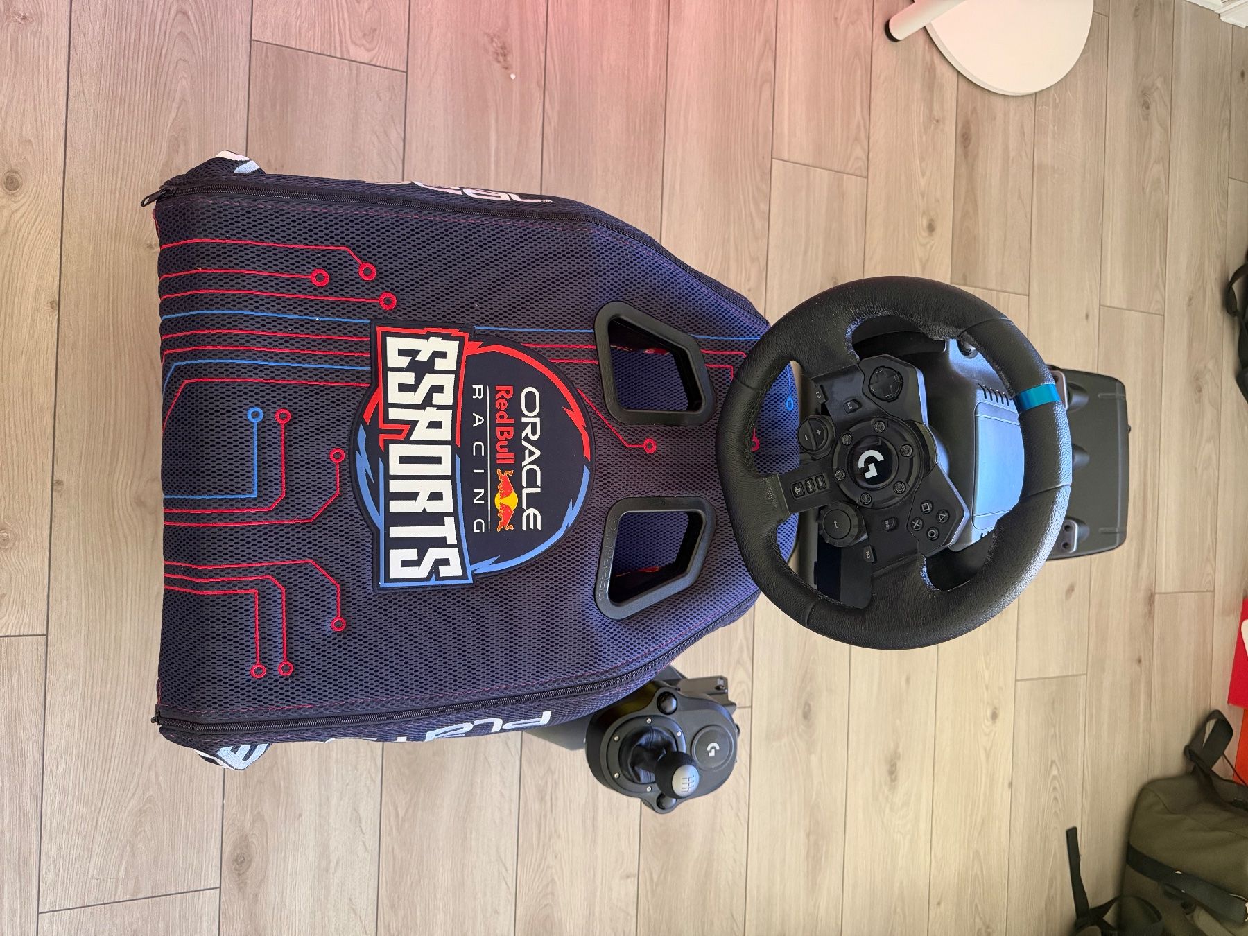 Siège Playseat Red Bull Racing + volant logitech G923 (Gebraucht) in La ...