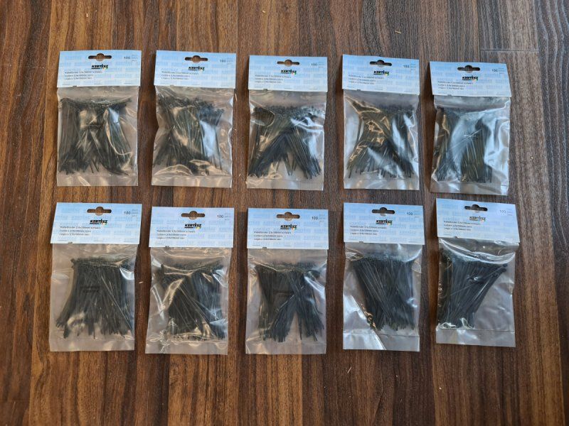 Posten Kabelbinder 2,5 x 100mm ab 1.- (Neu und originalverpackt) in Krinau für CHF 3 – mit ...