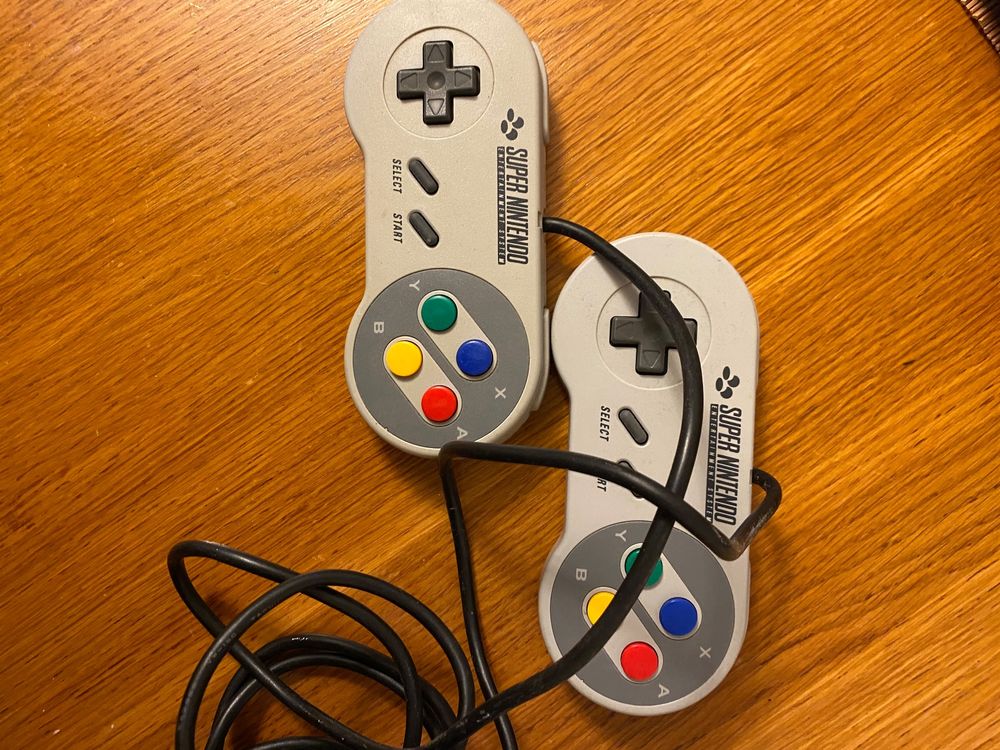 Super nintendo Entertainment System Controller (Gebraucht) in Kriens ...