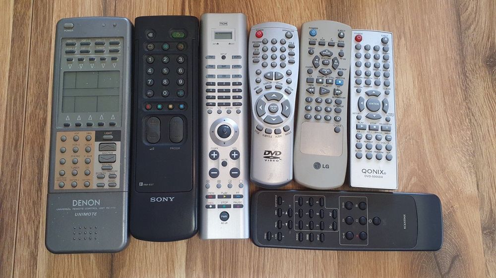 7 alte Fernbedienungen | Kaufen auf Ricardo