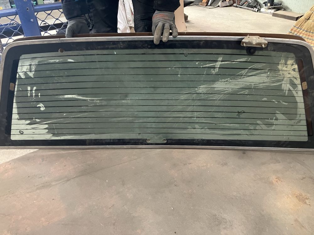 Heckscheibe Pontiac (Gebraucht) in Stetten AG für CHF 50 – nur Abholung auf Ricardo kaufen