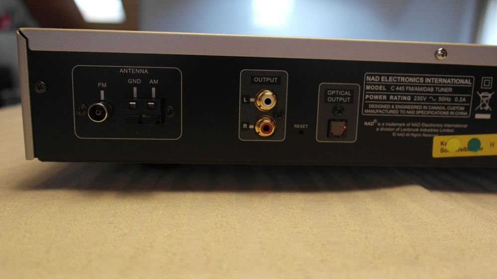 NAD C445 DAB/FM/AM Tuner (Gebraucht) in Knonau für CHF 31 – mit ...