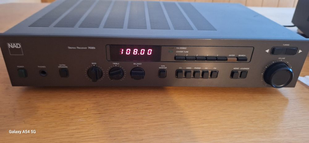 Audioverstärker NAD 7020i (Gebraucht) in Küttigen für CHF 89 – mit ...