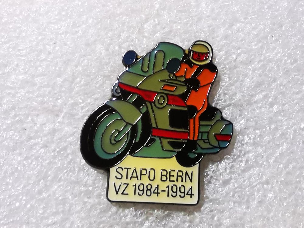 Ansteckpin 103: Motorrad Stapo Bern (Gebraucht) in Oppligen für CHF 1 ...