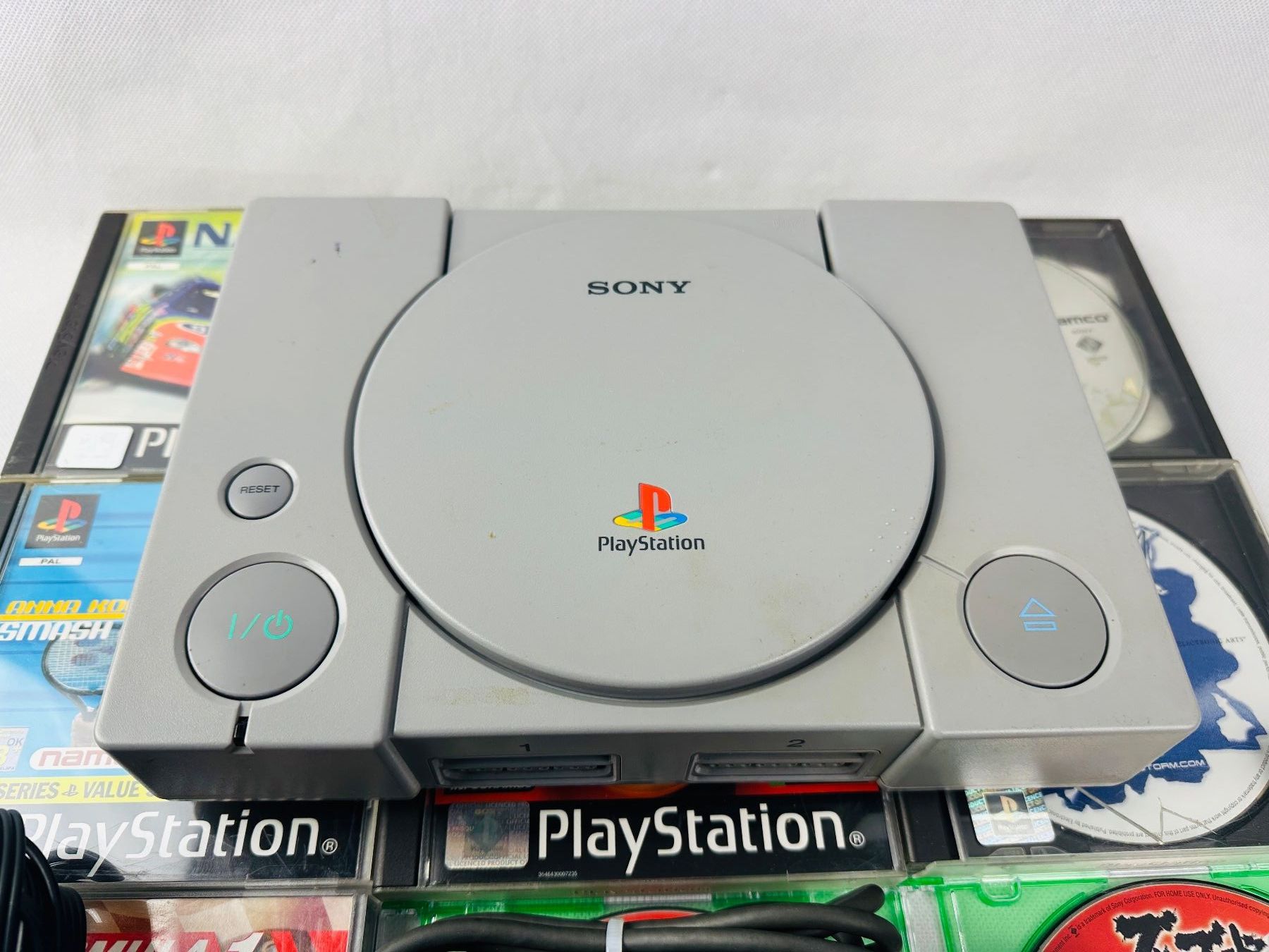 Playstation 1 PS1 Konsole Kontroller Kabel und 12 Spiele (Gebraucht) in ...