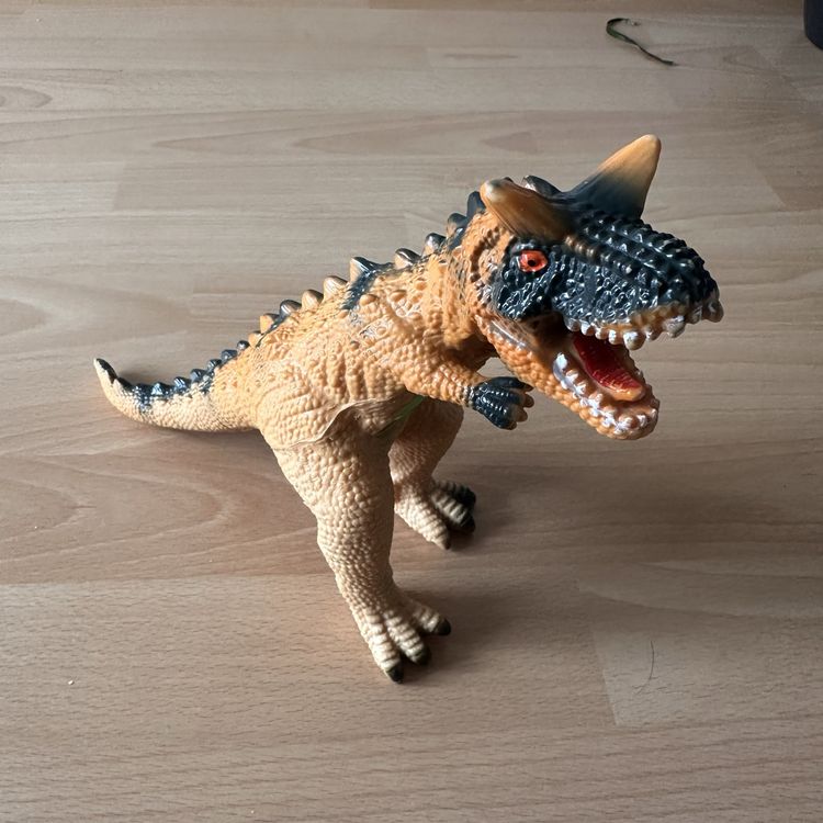 Dinosaurier-Figur (weiches Material, mit Sound) (Gebraucht) in Chur für ...