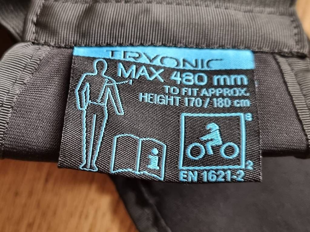 Protection dorsale de moto Tryonik (D'occasion) à Lausanne pour CHF 1 ...