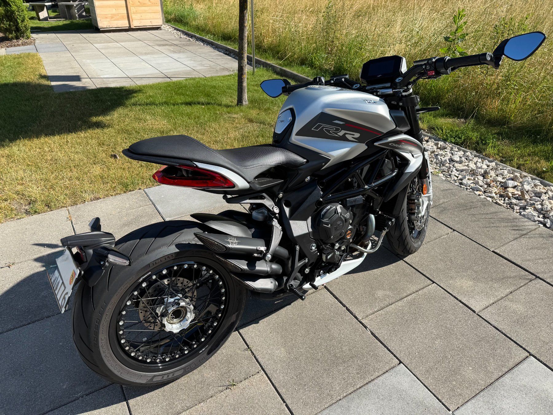 MV Agusta Dragster 800 RR SCS – Top gepflegt, erst 5’400 km (Gebraucht ...