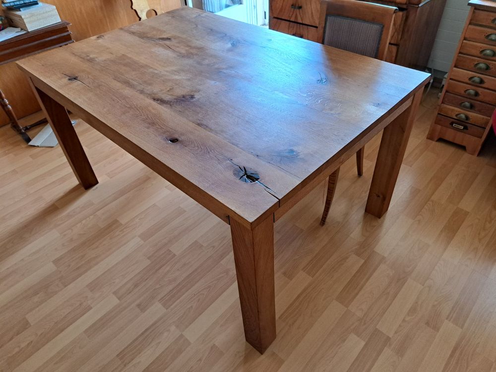 Tisch Eiche Massiv Rustikal (Handarbeit) (Gebraucht) in Gysenstein für ...