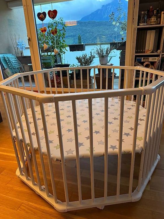 Robuster Laufstall mit Rollen und Krabbeldecke (Gebraucht) in für CHF ...