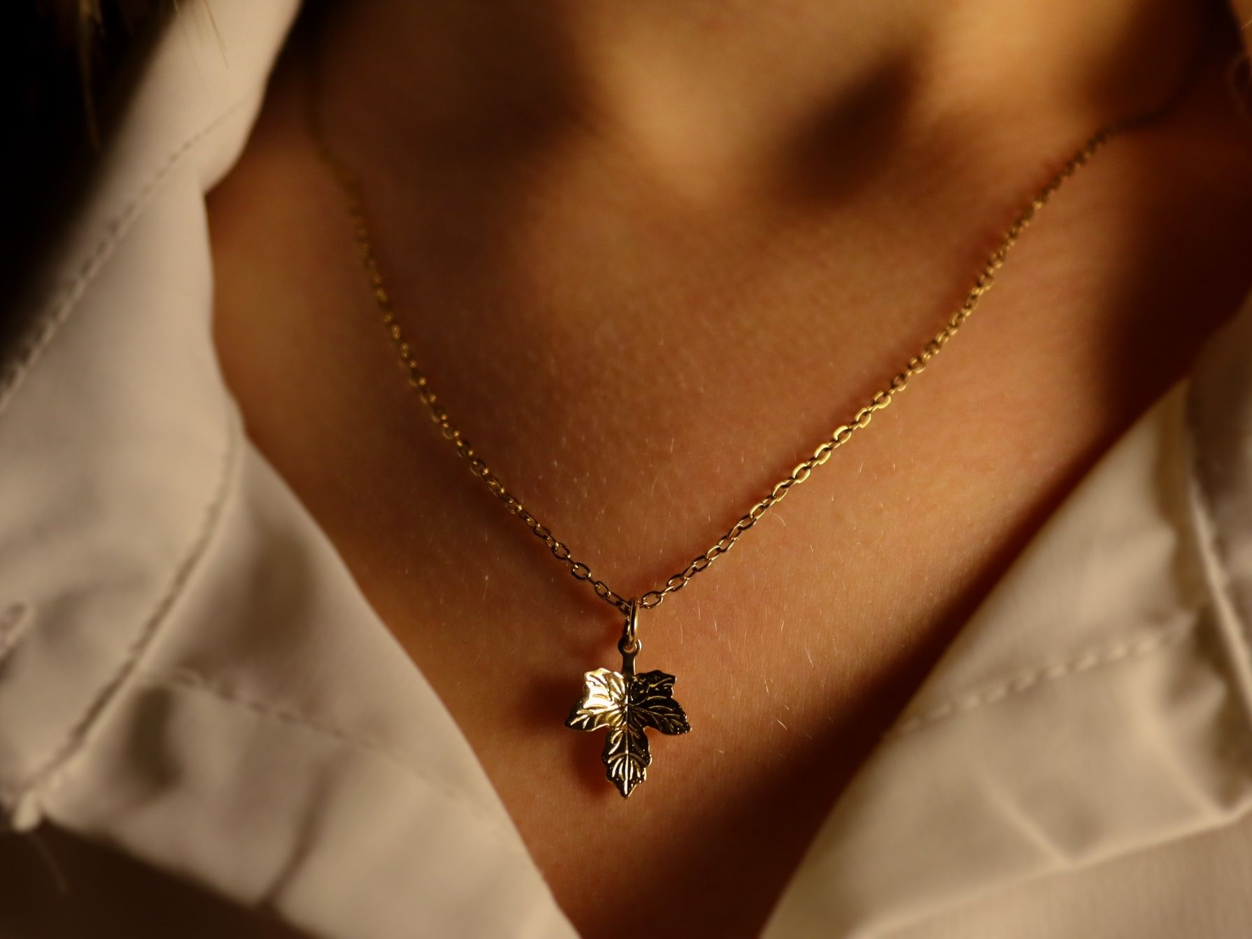 Maple Leaf necklace with maple leaf pendant (Neu und originalverpackt ...