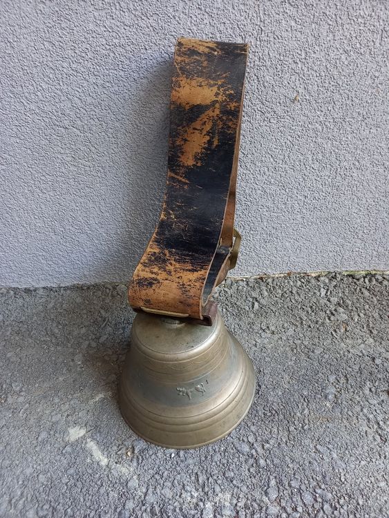 Cloche ancienne Médailles aux Expositions suisses | Kaufen auf Ricardo