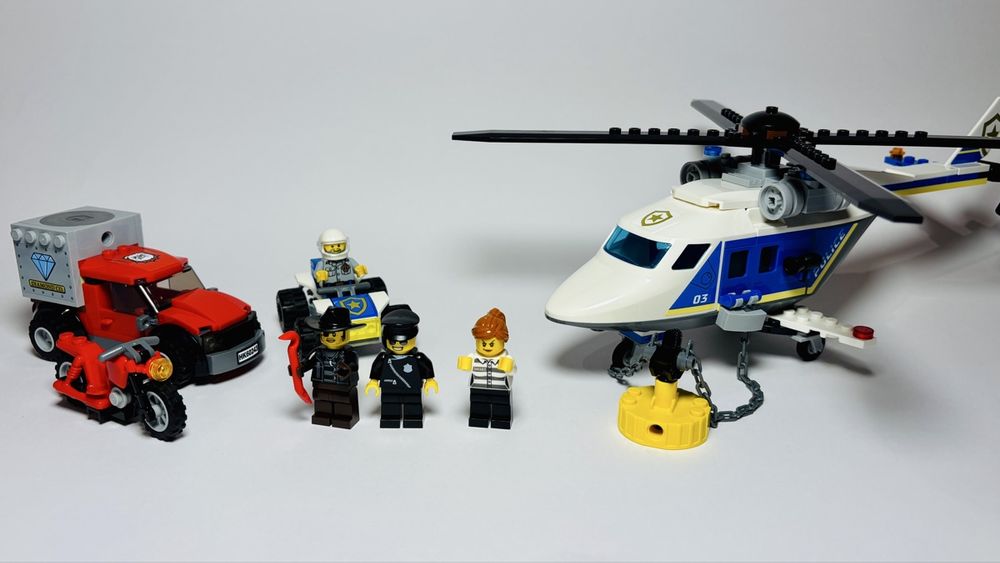 Lego City Set 60243 - Polizeihubschrauber mit Magnetfunktion (Gebraucht ...