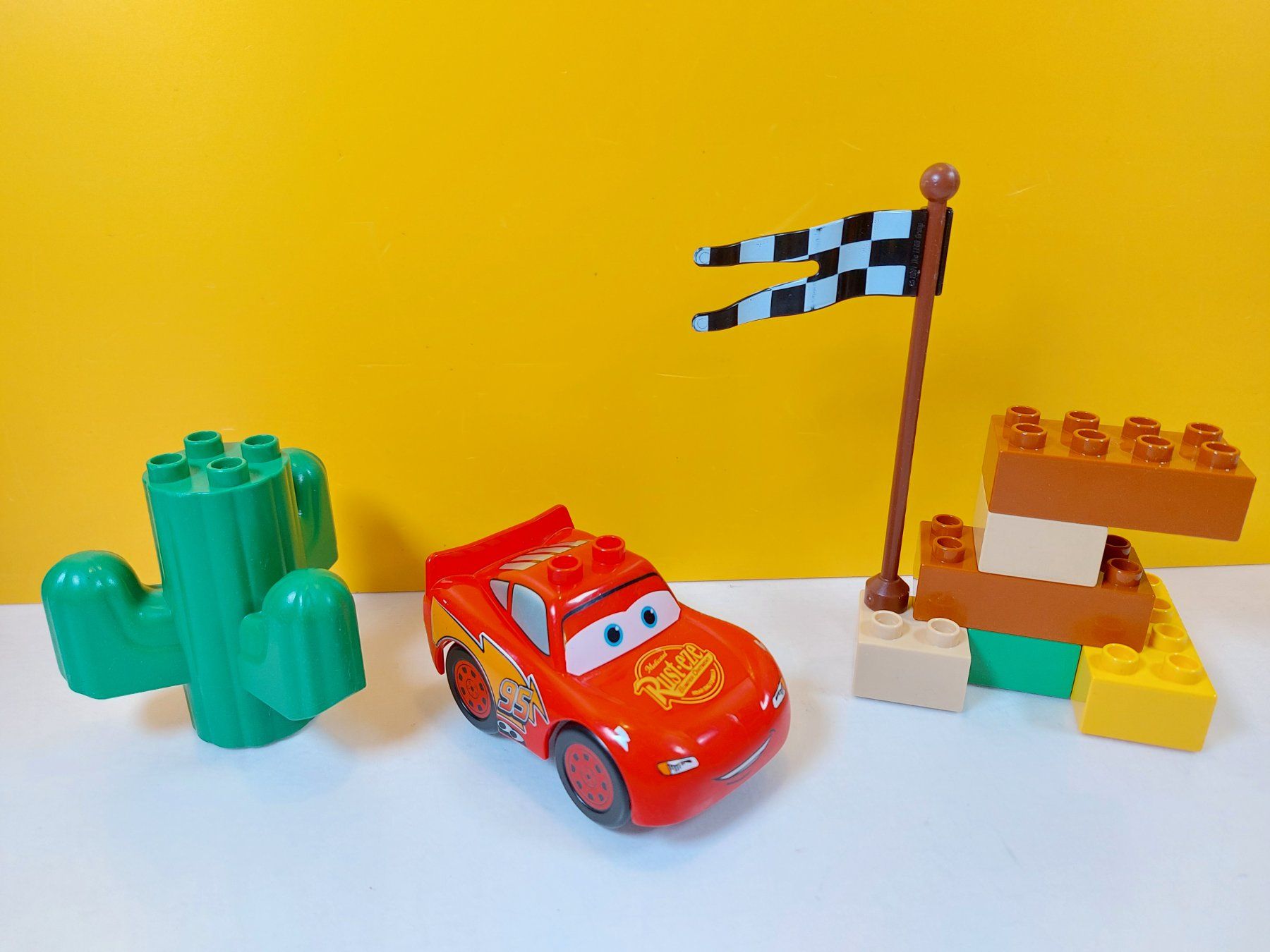 Lego DUPLO Cars 5813 Lightning McQueen - Komplett (Gebraucht) in St ...