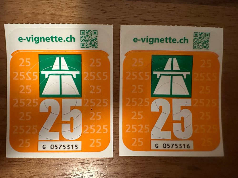 2 x Autobahnvignetten 2025 (Neu und originalverpackt) in St.Gallen für CHF 75 – mit Lieferung ...