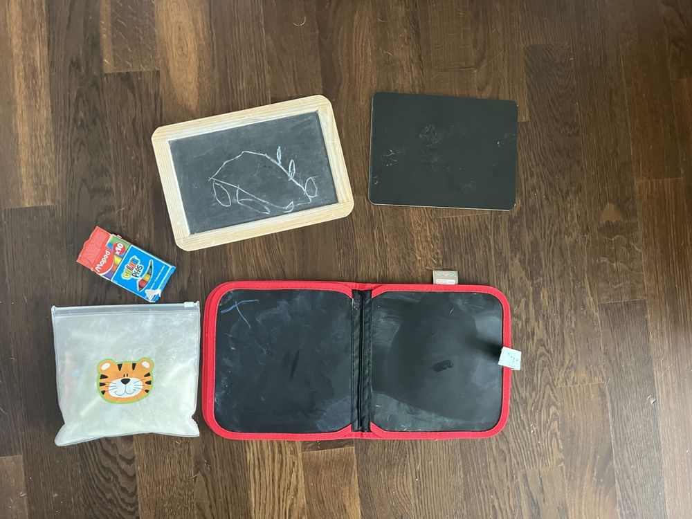 Small Chalk Boards and Chalk (Gebraucht) in Cham für CHF 7 – mit ...