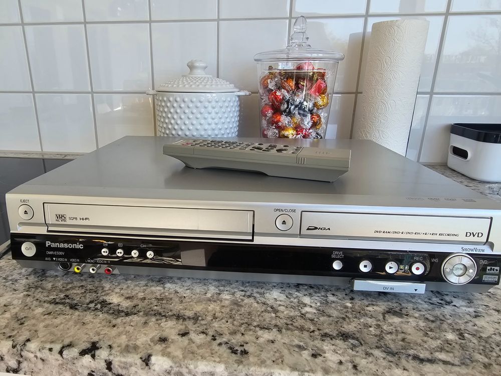 Panasonic DVD/VHS Rekorder DMR-ES35V mit FB | Kaufen auf Ricardo