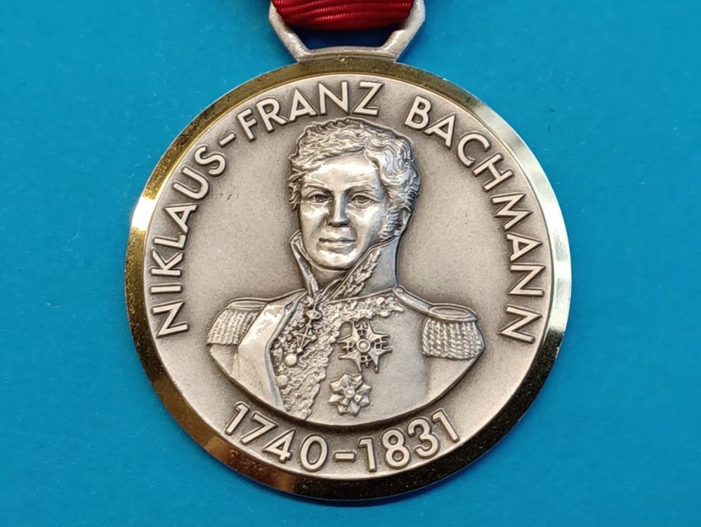 General Niklaus Franz Bachmann Näfels (S243) (Gebraucht) in Altdorf UR für CHF 2.9 – mit ...