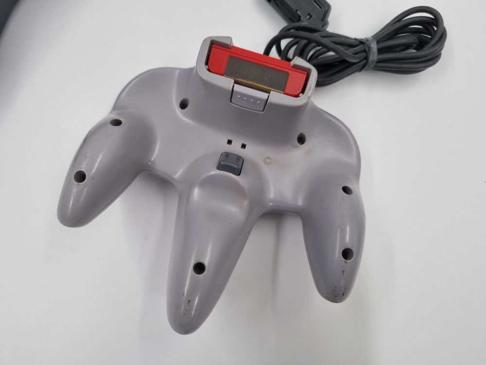Nintendo 64 ( N- Zone / Shadow Man ) Konsole + 1 Controller (Gebraucht) in Zürich für CHF 100 ...