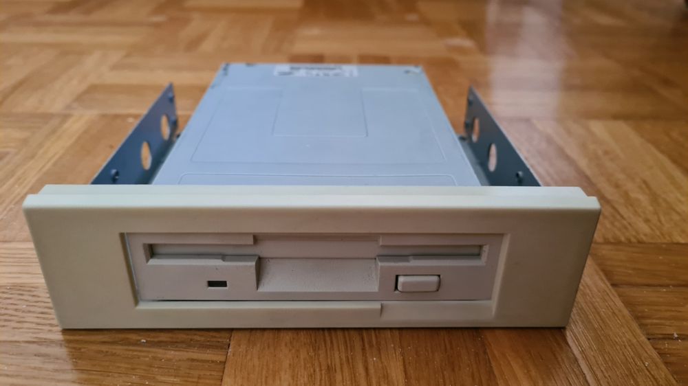 Lecteur de disquettes 3.5" | Kaufen auf Ricardo