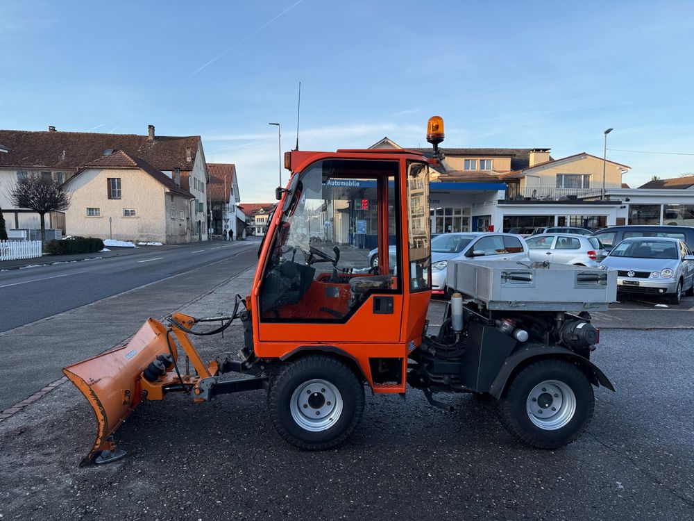 Traktor Holder C 2.40 mit Schneepflug Zaugg G3-160 (Gebraucht) in ...