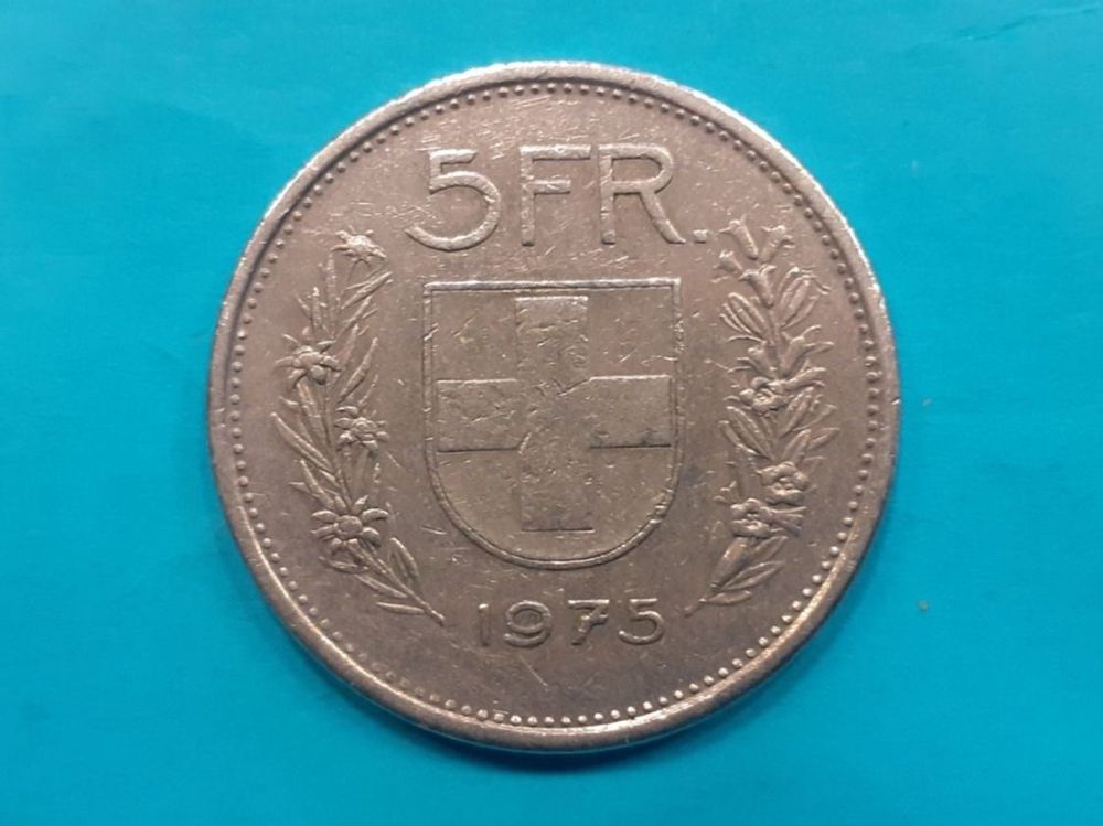 5 Franken 1975 (Gebraucht) in St-Prex für CHF 6.5 – mit Lieferung auf Ricardo kaufen