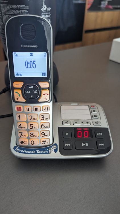 Panasonic KX-TGE520 Seniorentelefon (Neu (gemäss Beschreibung)) in ...