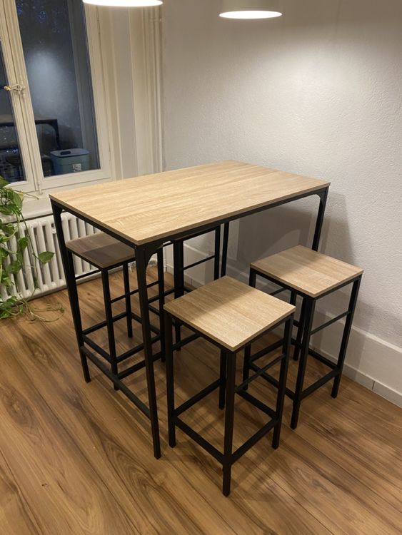 Bar Tisch und Hocker (Neu (gemäss Beschreibung)) in Bern für CHF 80 ...