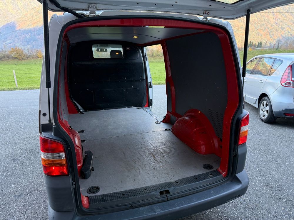 VW Bus T5 extra lang Tdi (D'occasion) à Seedorf UR pour CHF 3700 ...