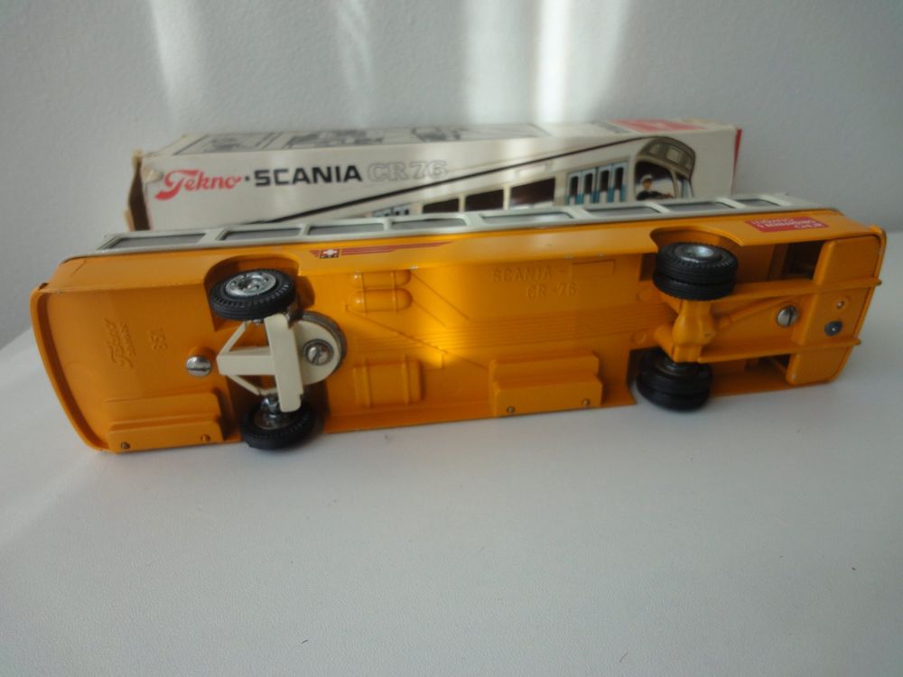 Tekno Scania CR76 PTT-Bus "Lugano - Chur" (Gebraucht) in Winterthur für ...